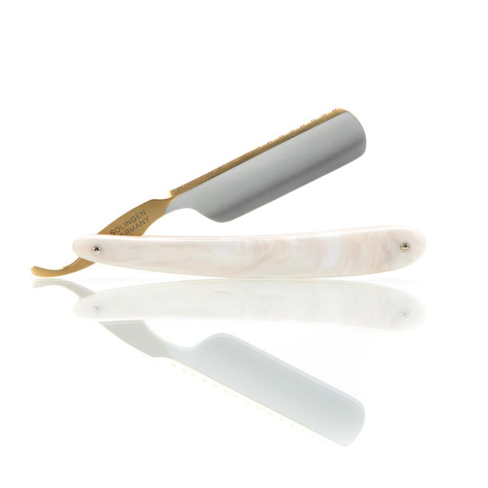 Click or scroll to zoom