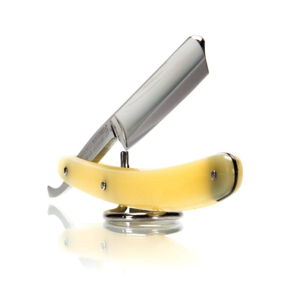 Click or scroll to zoom