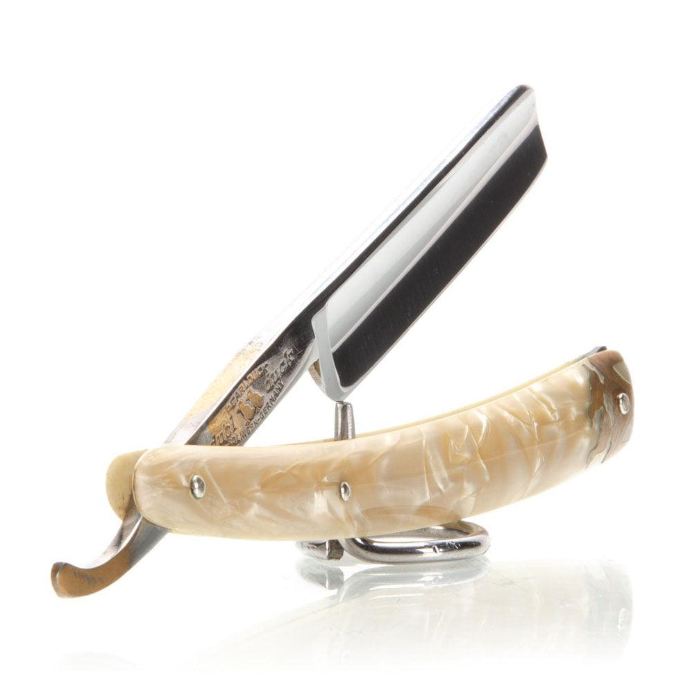 Click or scroll to zoom