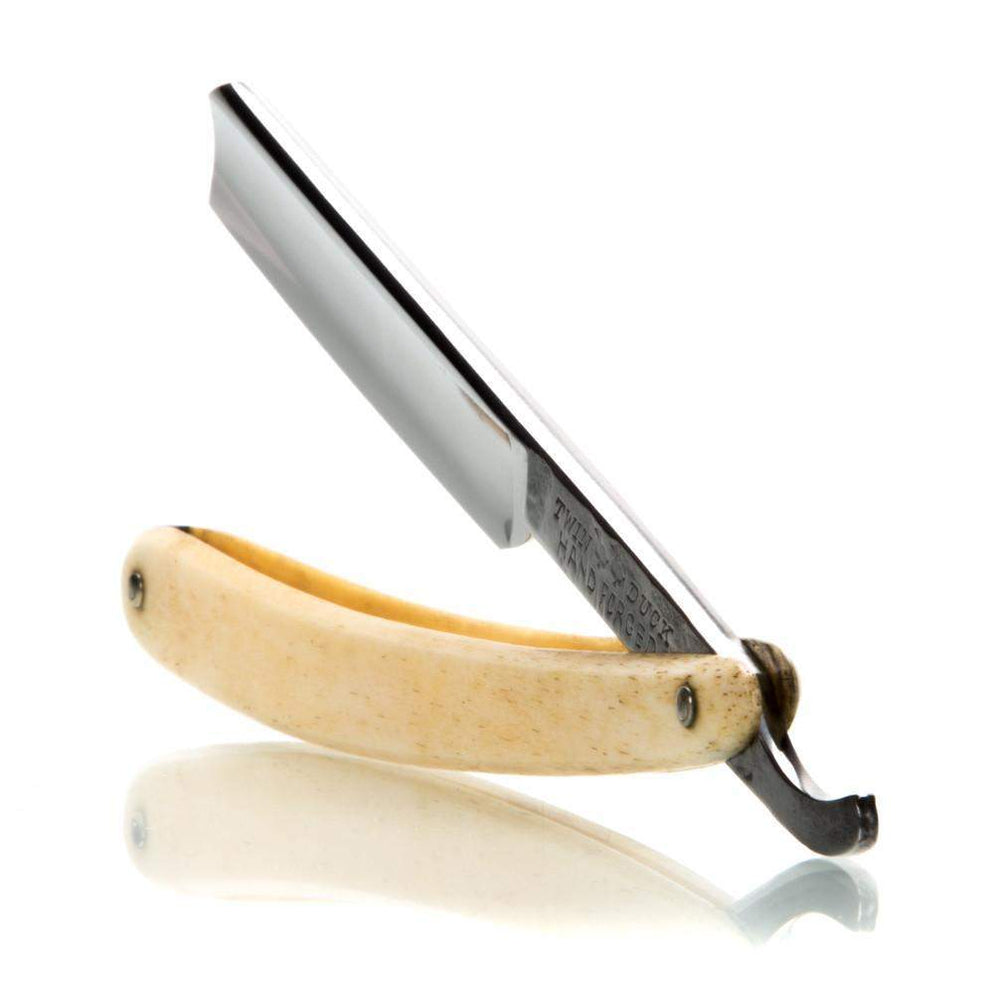 Click or scroll to zoom