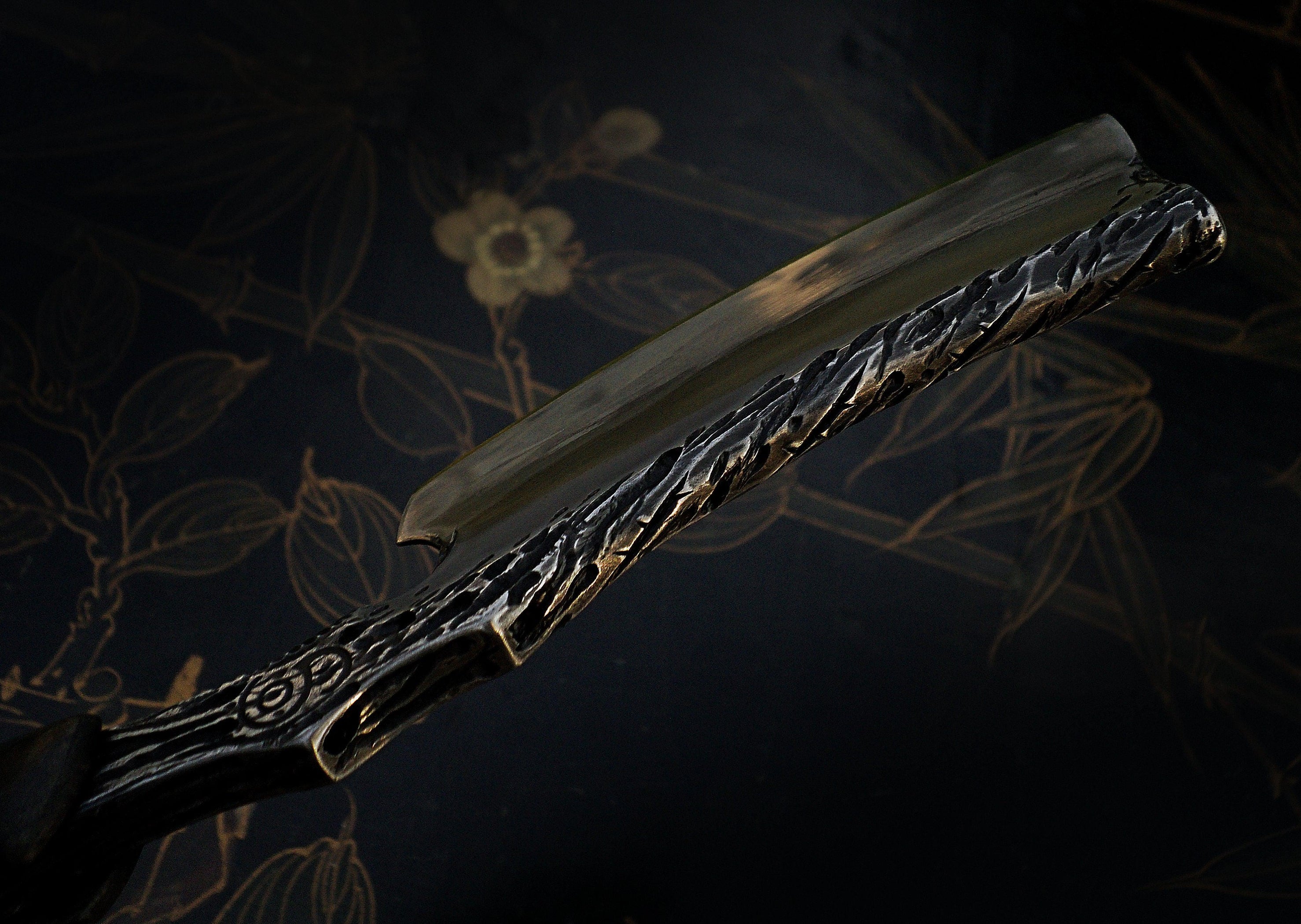 Tap or pinch to zoom