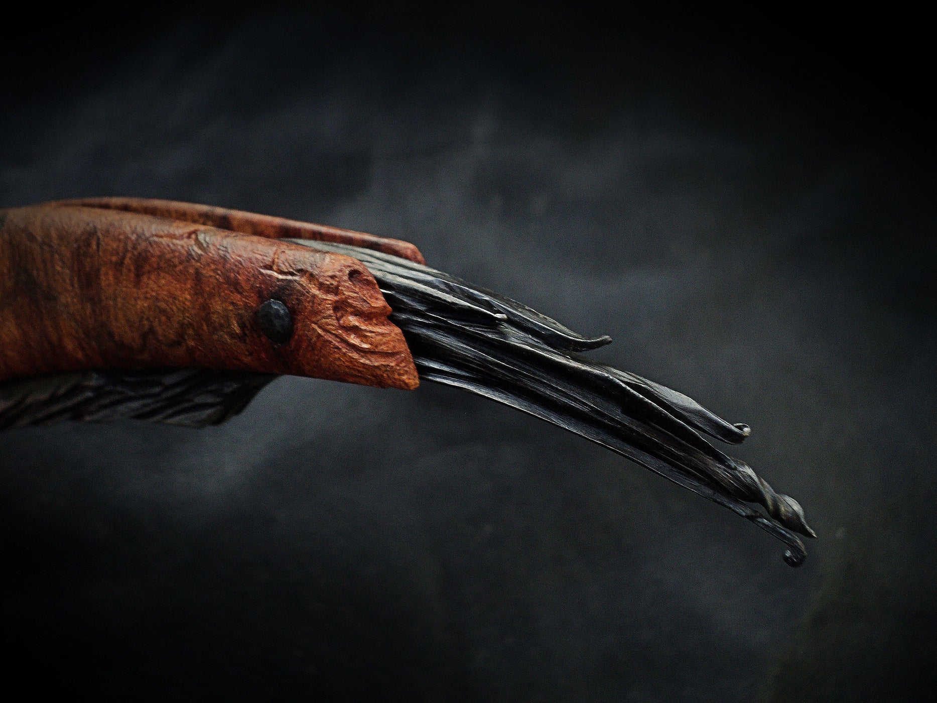 Click or scroll to zoom