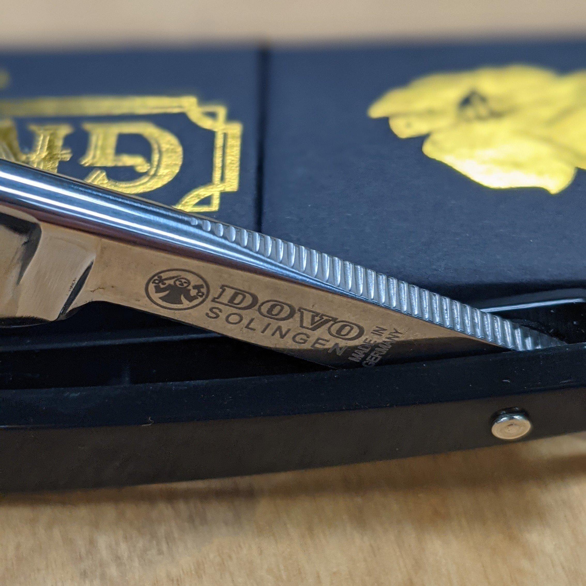 Click or scroll to zoom