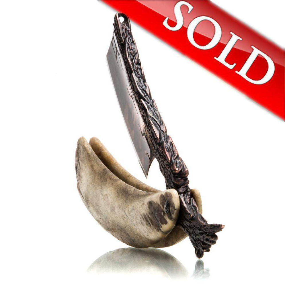 Click or scroll to zoom