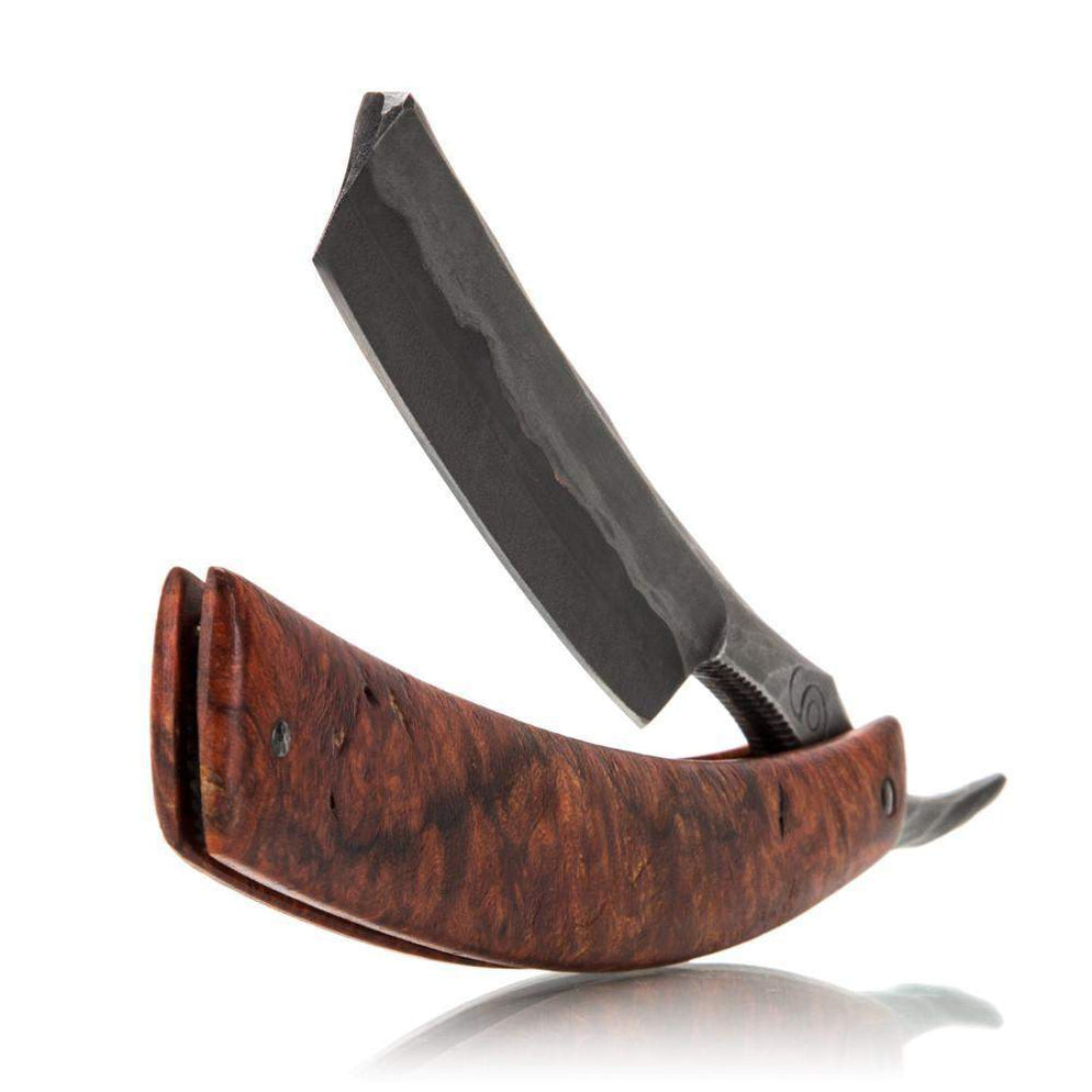 Click or scroll to zoom