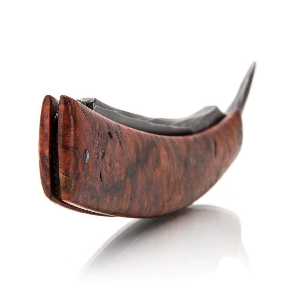 Click or scroll to zoom