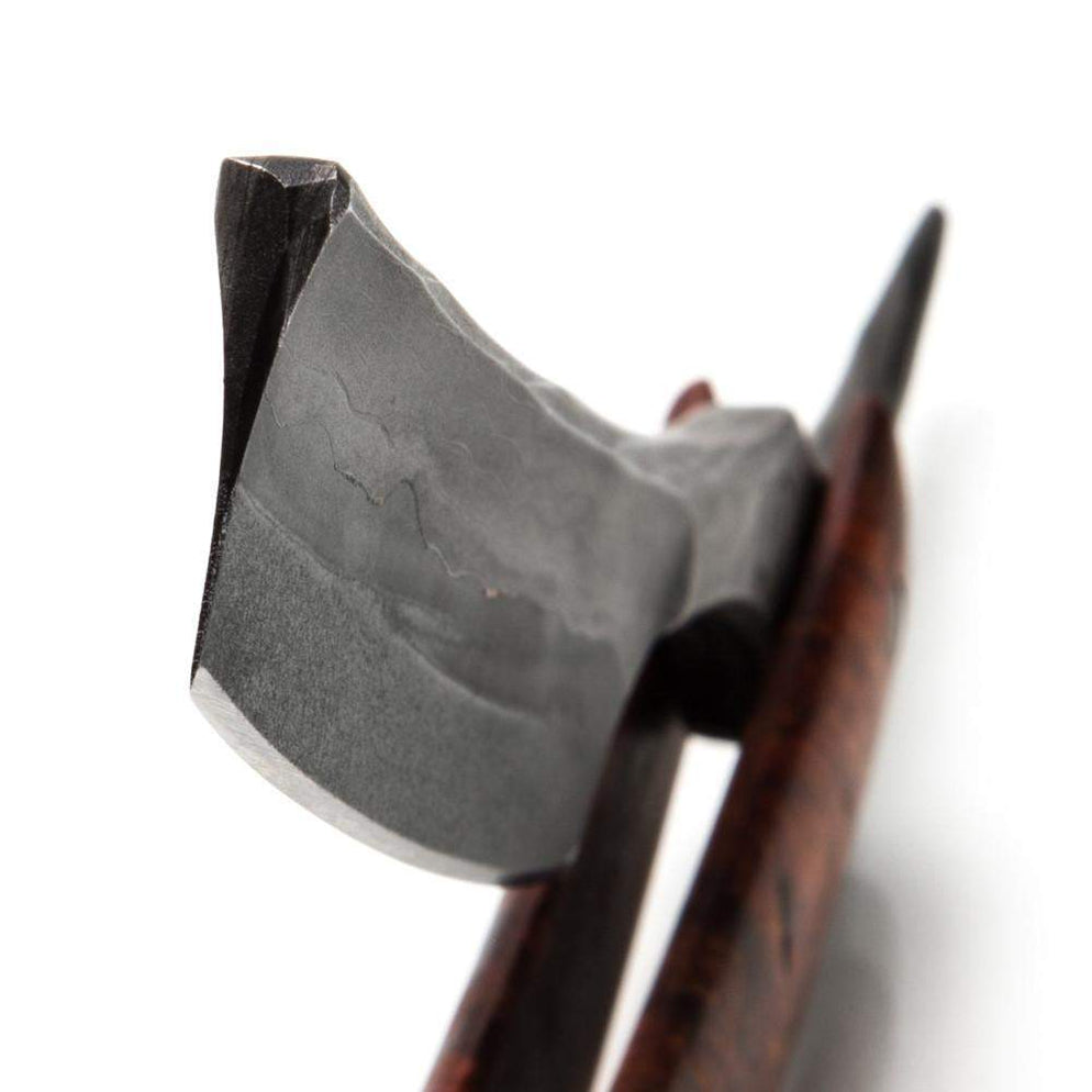 Click or scroll to zoom