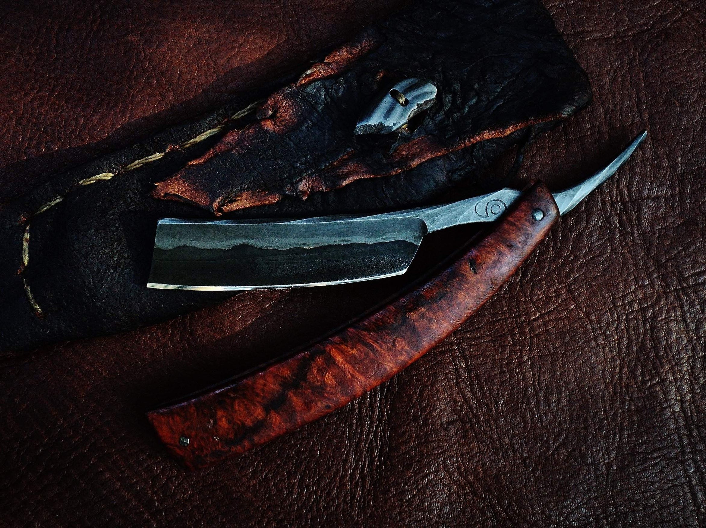 Dylan Farnham Custom Straight Razor - California Buckeye Burl Scales